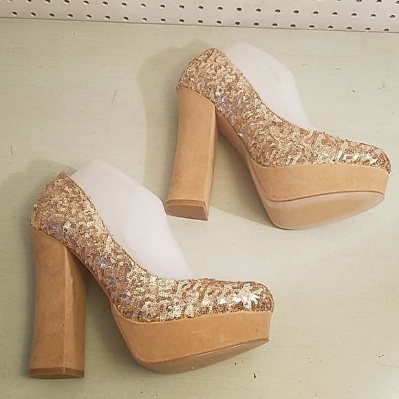 C Label | Shoes | Gold Sequence Pumps | Poshmark